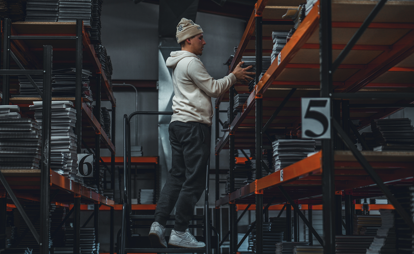 Official Five Nights at Freddy's Coloring Book (Five Nights at Freddy ...